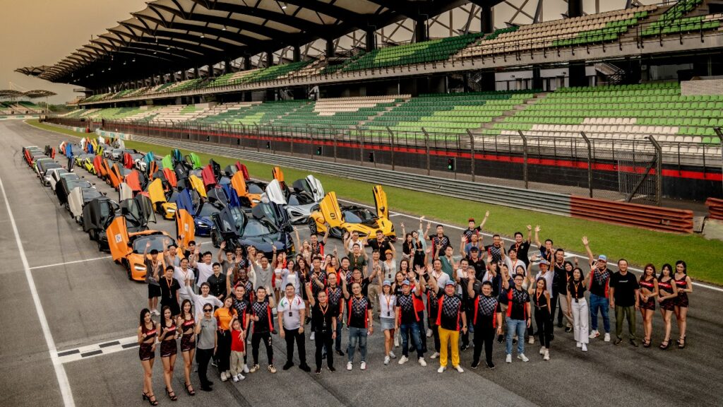 McLaren Owner’s Community Malaysia Hosts Thrilling Supercar Night Track ...