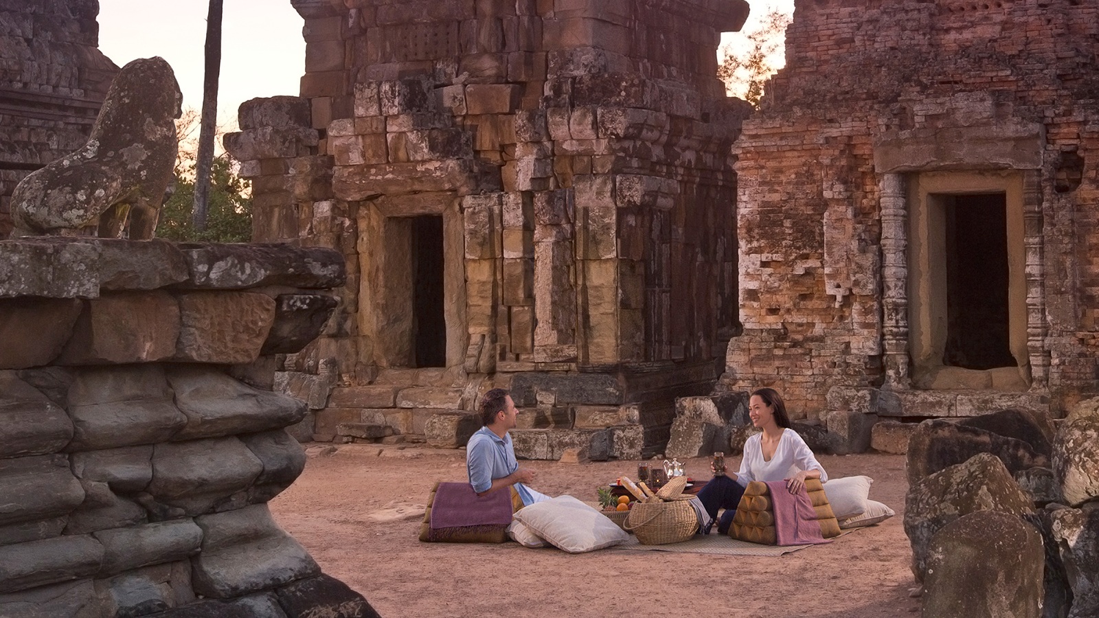 This Week In Luxury: De Beers New Collection, Wagyu Extravaganza At ...