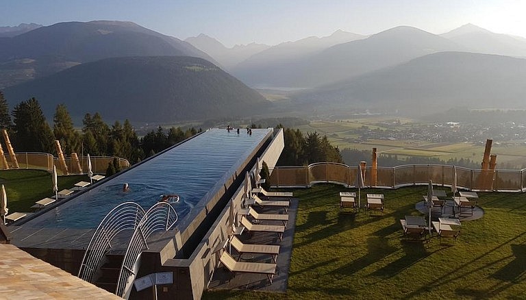 Hotel Hubertus in Italy unveils a pool unlike any other | Robb Report ...