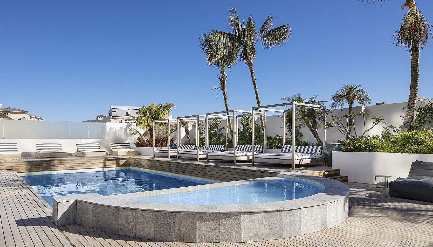 Cape Town's iconic Ritz hotel has gotten a top-to-toe makeover | Robb ...