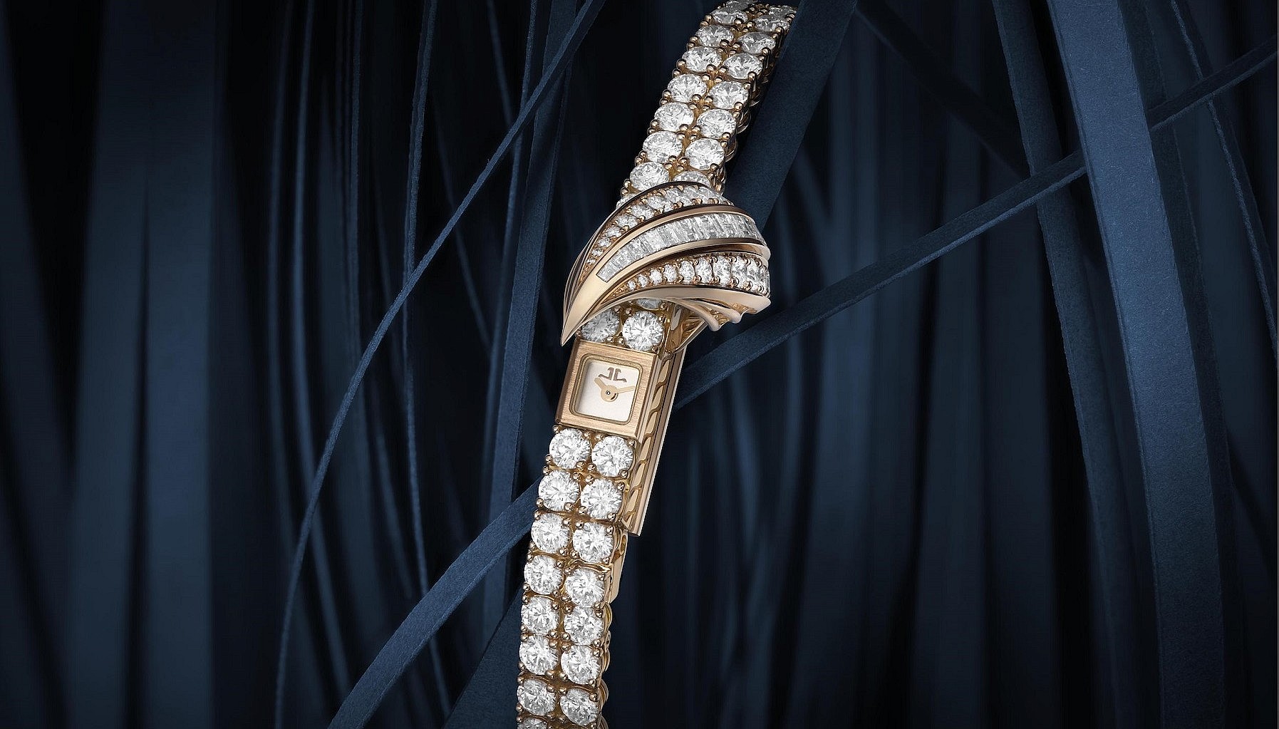 Jaeger-LeCoultre celebrates its Calibre 101 with two new ladies ...