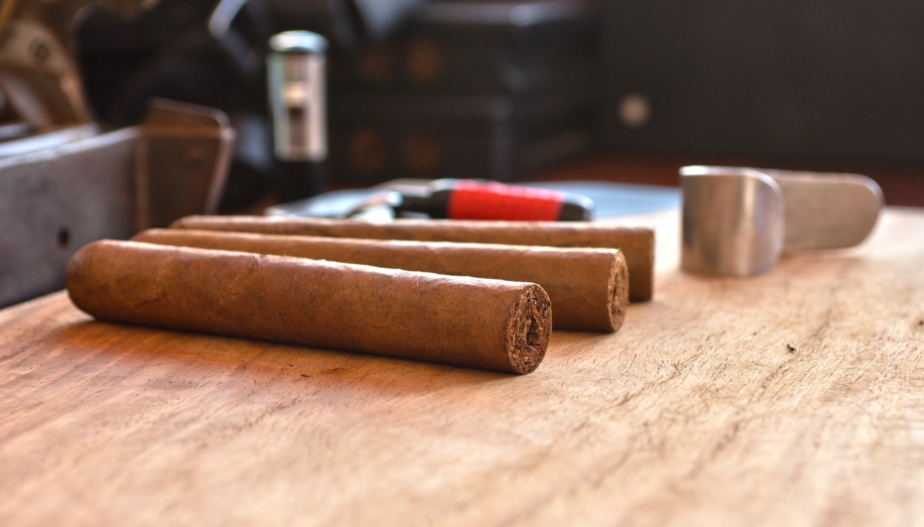 7 Best Cigars You Need in Your Humidor This Year | Robb Report Malaysia