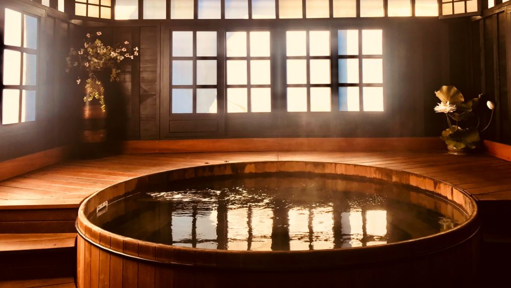 Need A Relaxing Soak? Here's How To Recreate A Japanese Onsen In Your ...