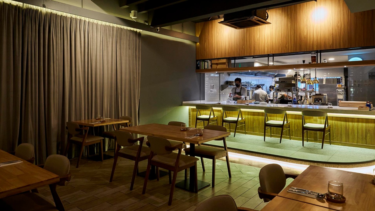 The Unflappable Akâr Dining Continues To Serve Scrumptious French ...